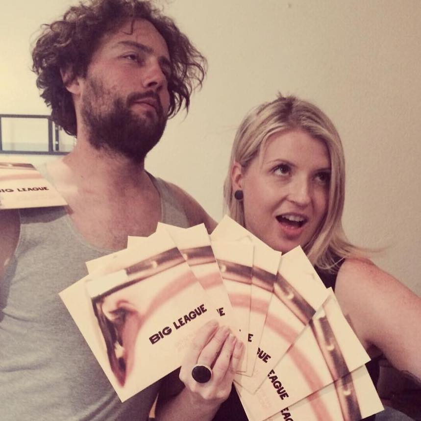 Skyscraper Tan / Heston Front 7" – Big League music & merch